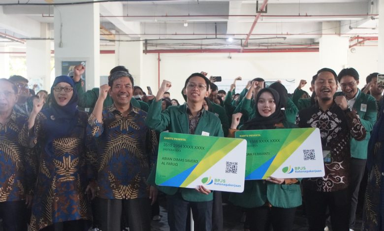 UNUSA berikan perlindungan BPJS Ketenagakerjaan kepada 550 Mahasiswa KKN pada Pelepasan ...